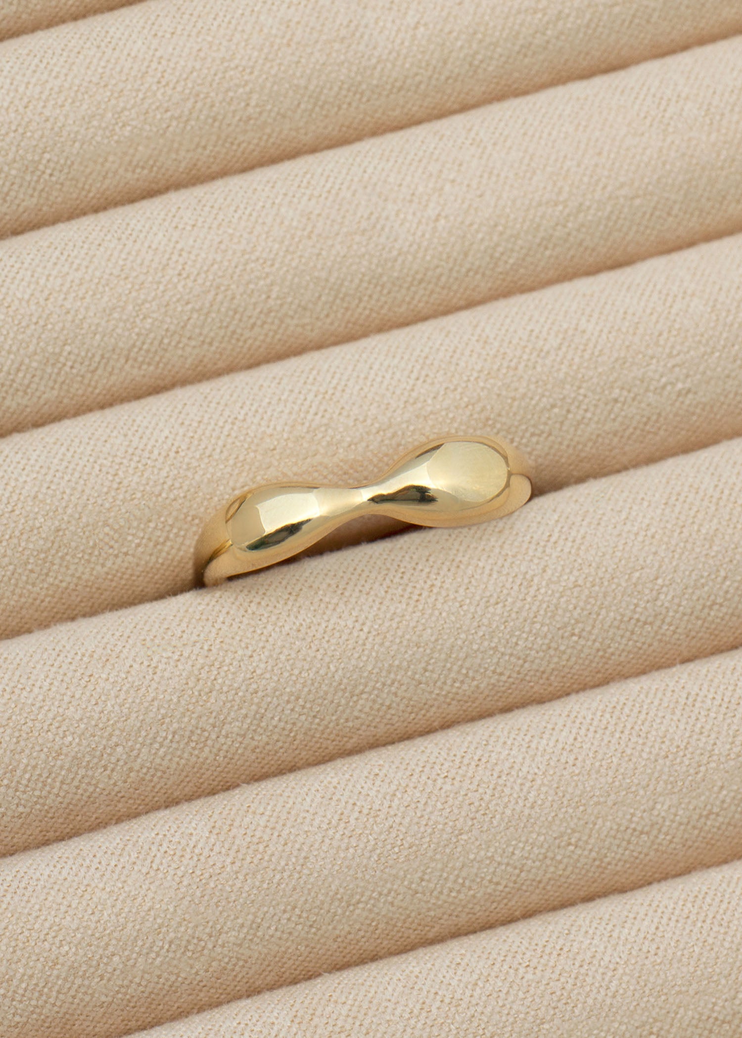In Stock | Figure Ring – M. Hisae