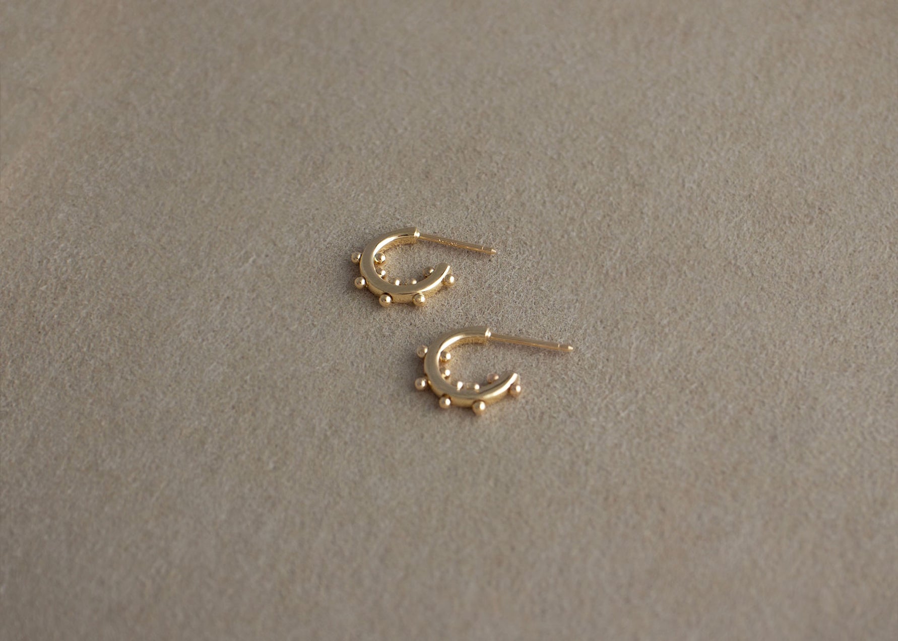 Mini Narumi Hoops – M. Hisae