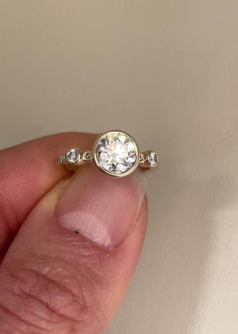 White Diamond Crown Theia Ring – M. Hisae