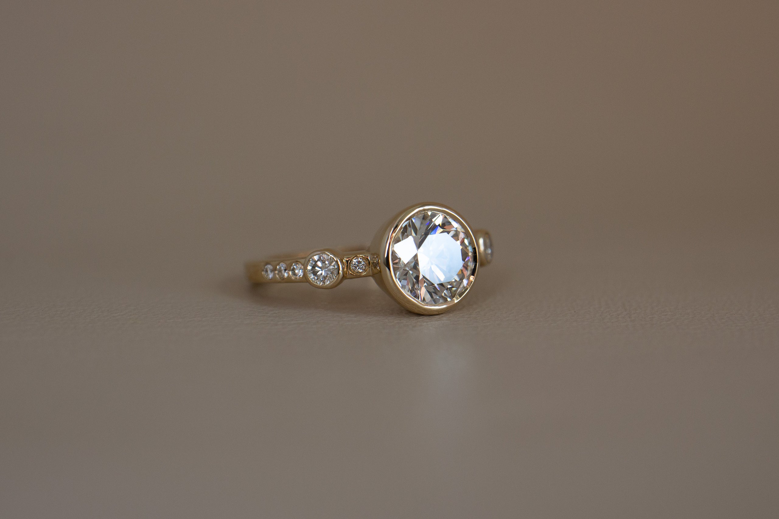 White Diamond Crown Theia Ring – M. Hisae